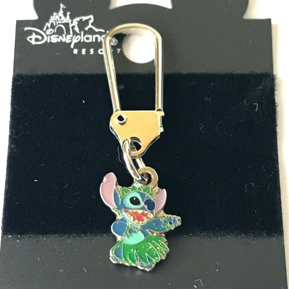 Disney | Accessories | Vintage Disney Lilo Stitch Zipper Pull Purse ...